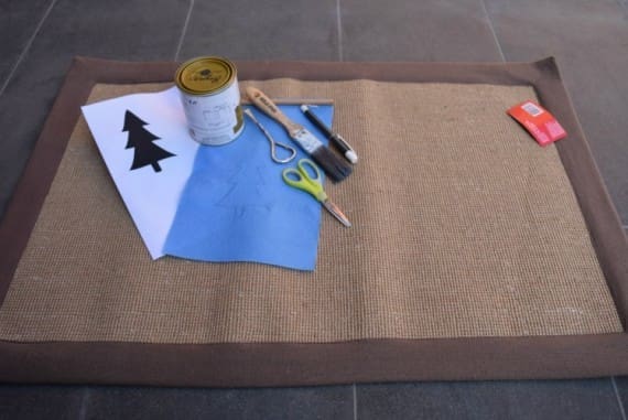 Kmart Hack: DIY Christmas Mat