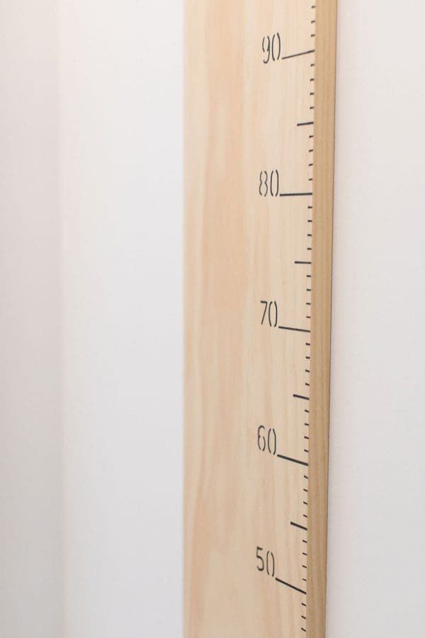 DIY minimalist growth chart, make your own growth chart | Style Curator