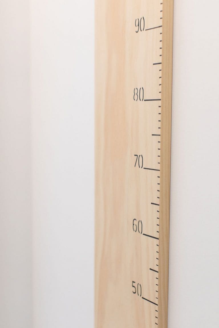 DIY minimalist growth chart, make your own growth chart | Style Curator
