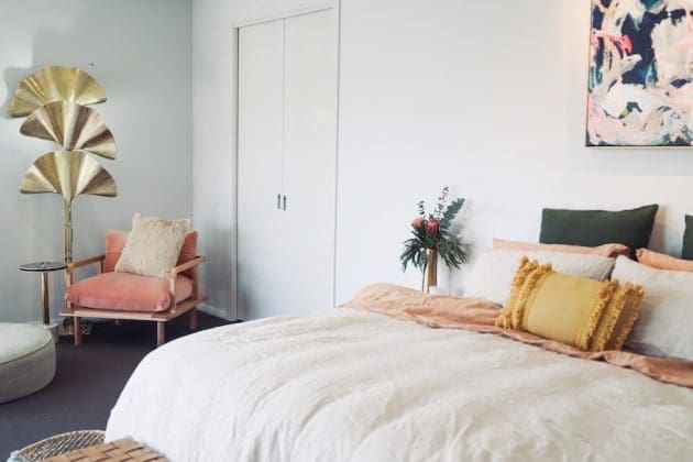 How to design a room around art: Using statement art in the home ...