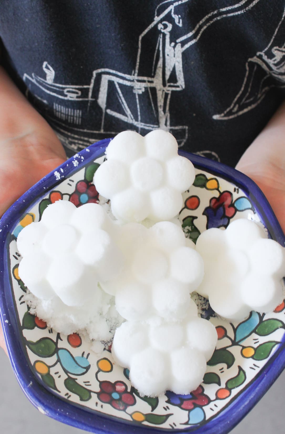 Super easy DIY bath fizzies with no hidden nasties | Style Curator
