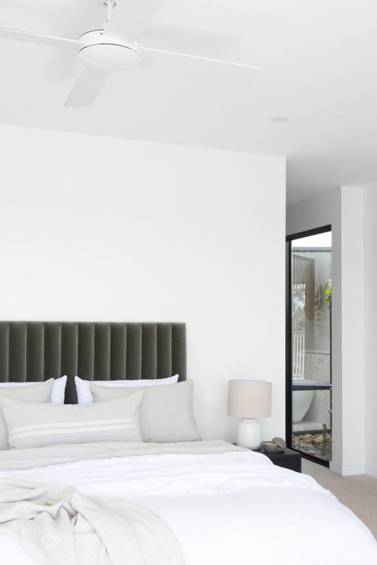 Amaroo house: A stunning new build with a fascinating facade