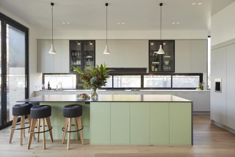Colour crush: Gorgeous green kitchens | Style Curator