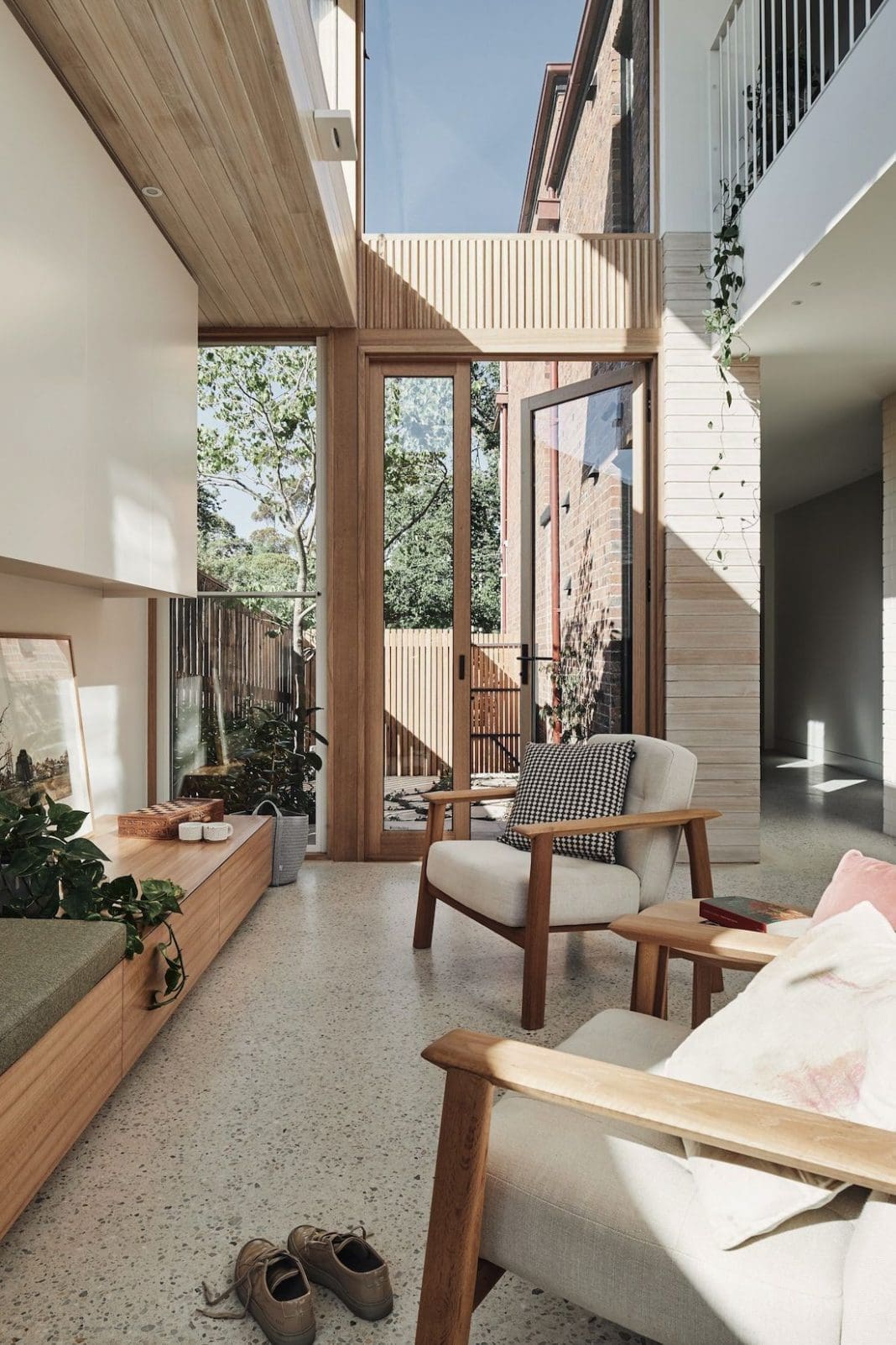 Lantern House: A light-filled sanctuary with internal balcony | Style ...