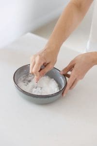 The best way to clean your shower and glass screen — and it's natural!