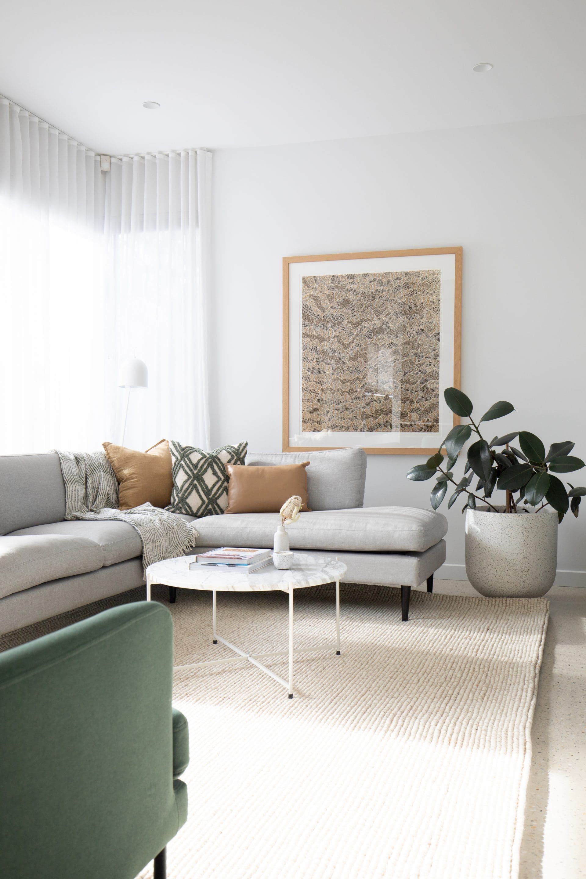 8 of the best ways to use art to style your home - Style Curator