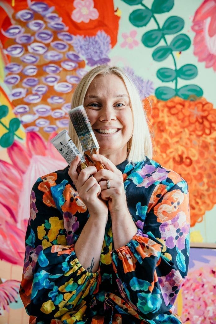 Colour pop fun with newcomer artist Anna Egberts | Style Curator