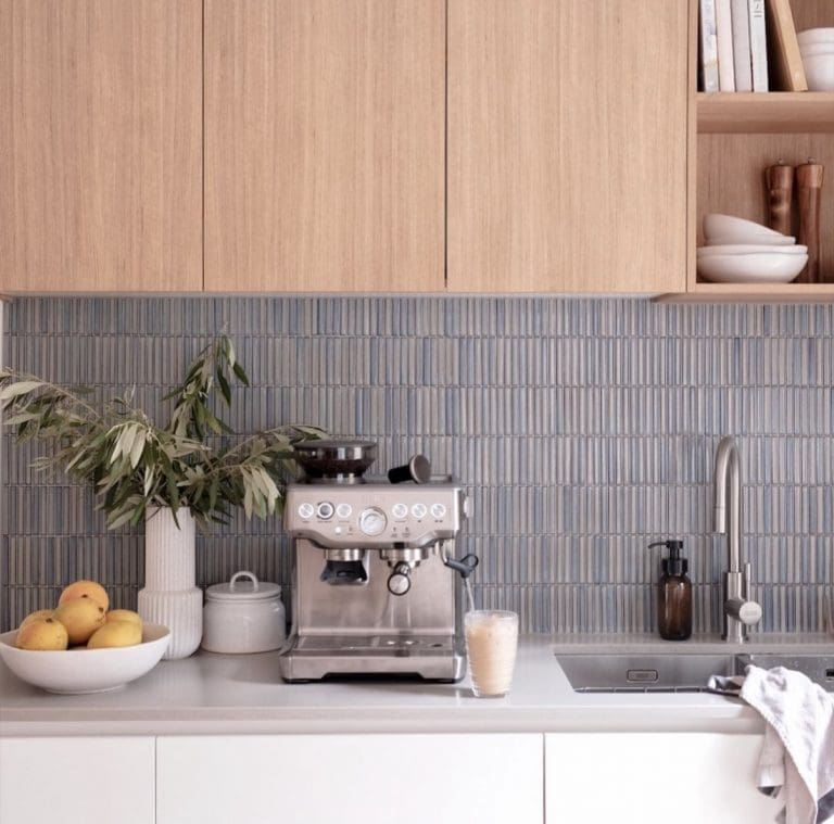 14 types of blue kitchen splashback tiles | Style Curator