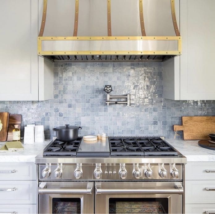 14 types of blue kitchen splashback tiles | Style Curator