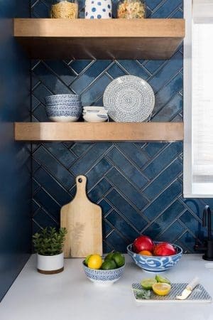 14 types of blue kitchen splashback tiles | Style Curator