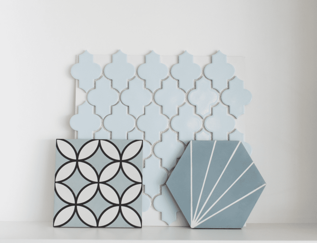 Blue kitchen splashback tiles: Get inspired to embrace a blue back splash!