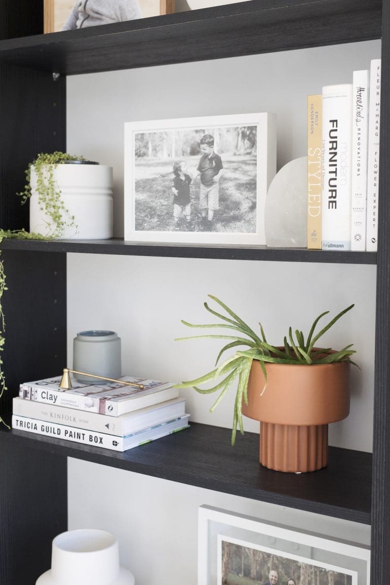 How to: Style a bookshelf part 2 | Style Curator