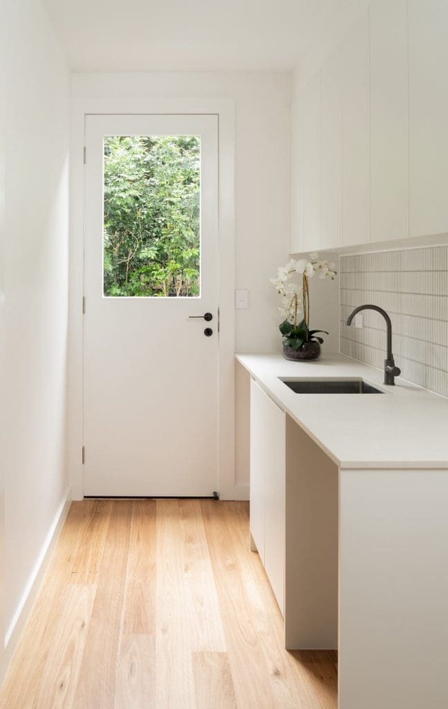 The clever contemporary house renovation of the Kedron project