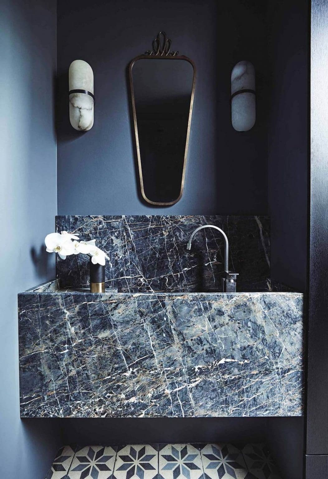 10 breathtaking powder rooms: Luxe powder room ideas!