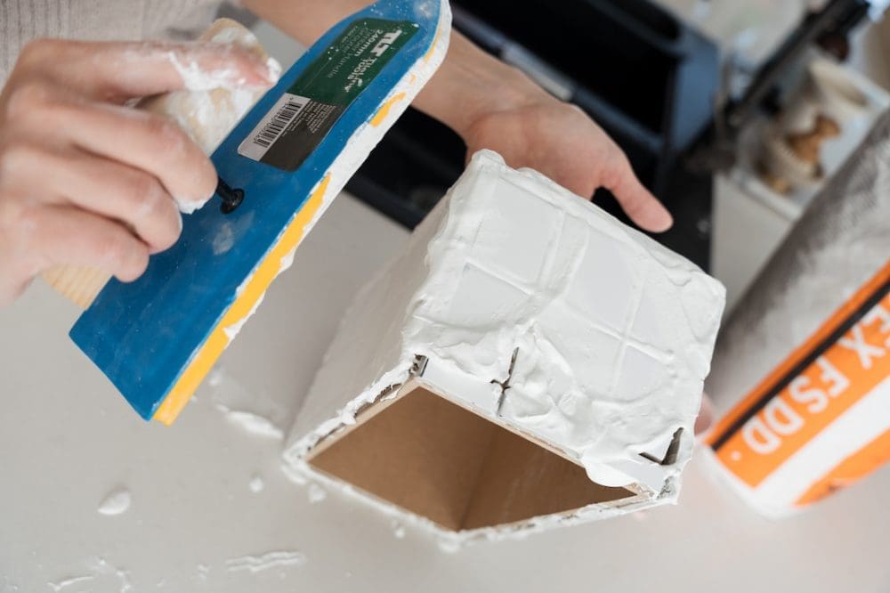 DIY grid tile tissue box cover: Making flu season chic!