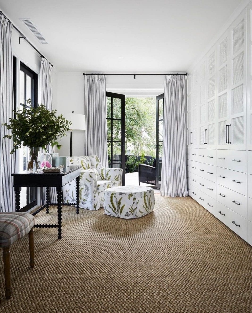 Walk-in wardrobe and closet inspo | Style Curator