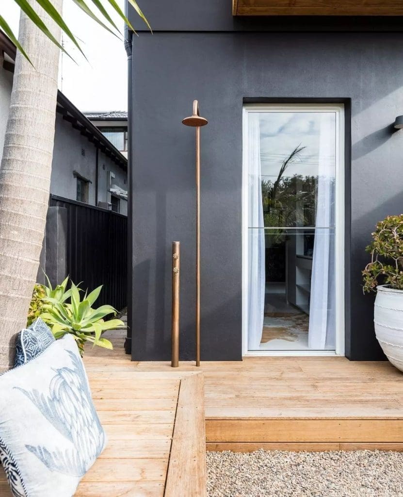 Cool off with our hot round up of outdoor shower inspiration | Style ...