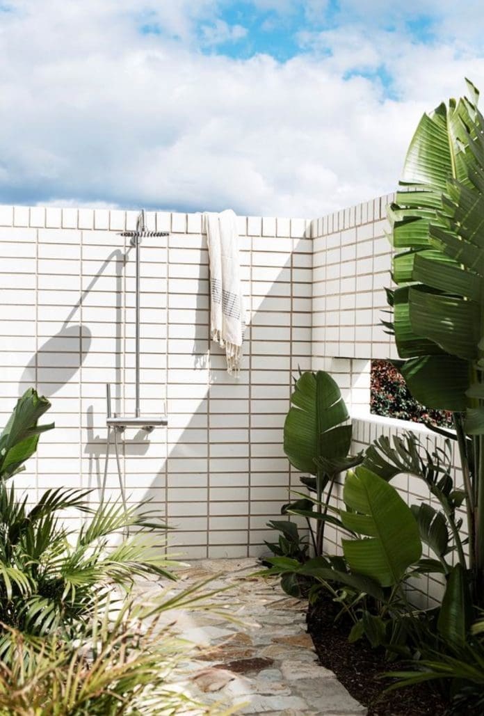 Cool off with our hot round up of outdoor shower inspiration | Style ...