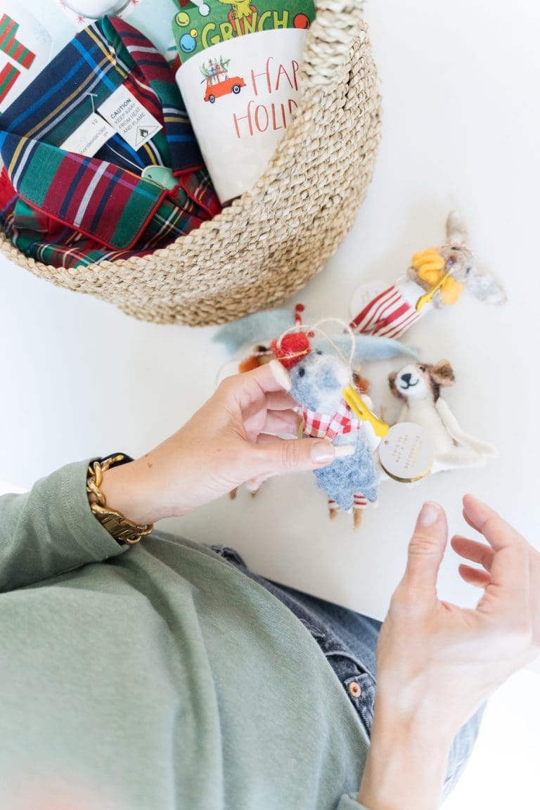 Christmas Eve box ideas and free printables | Style Curator