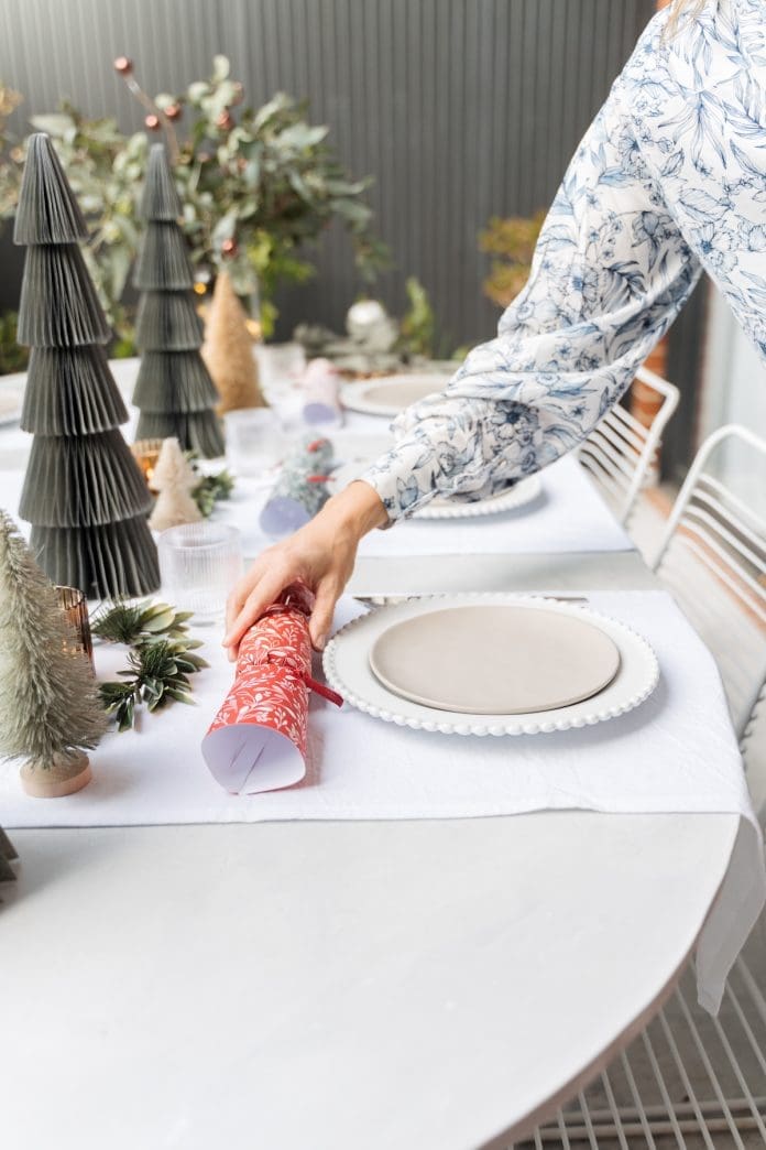Bronze and olive green outdoor Christmas table setting | SC