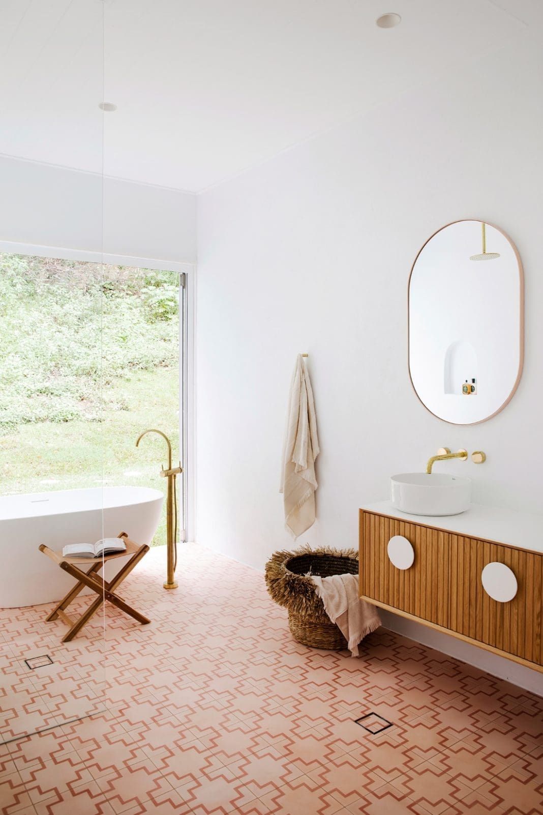 Terracotta bathroom inspo and ideas: Earthy bathroom inspiration ...