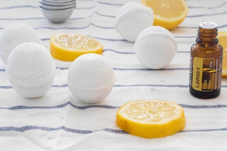 18 of the best bathroom cleaning hacks to make your space sparkle ...