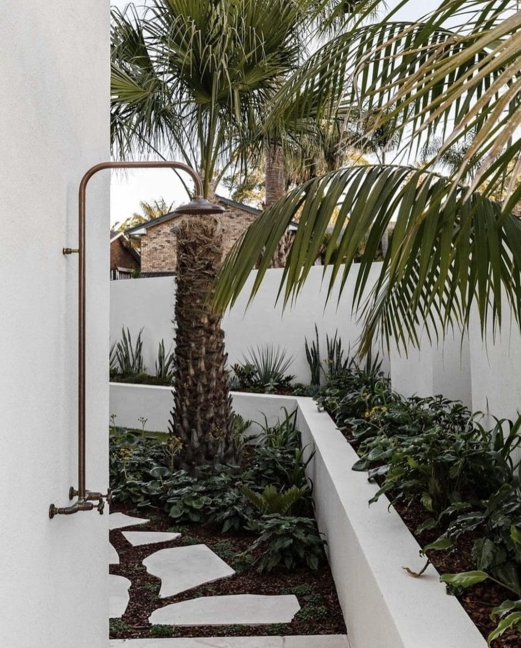 Cool off with our hot round up of outdoor shower inspiration | Style ...