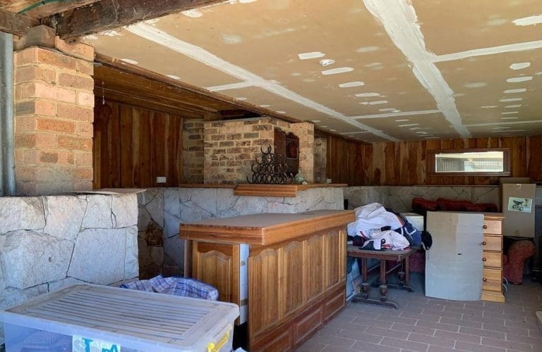 Rundown country cottage turned modern Australiana retreat | Style Curator