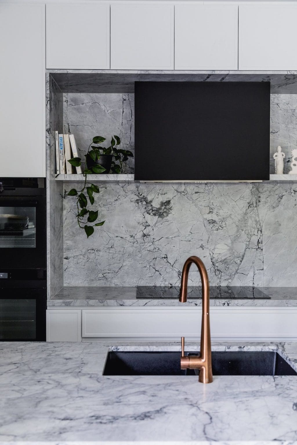 Trend alert: Natural stone kitchen benchtops and splashbacks | Style Curator