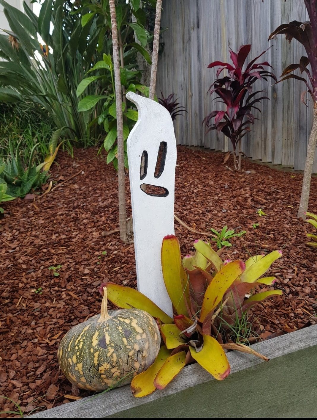 Hauntingly fun Halloween DIY decorations and crafts | Style Curator